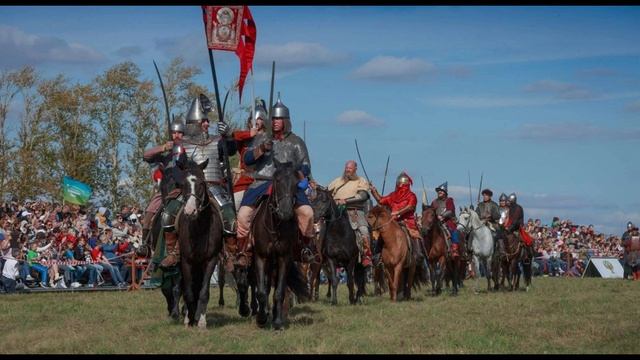 Слышишь, в русской душе голосит обагрённое поле