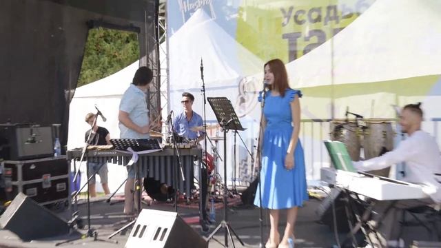 Усадьба Jazz. "Сказки Чижика" и "Чижик-Джаз-Квартет"  актриса Ирина Чижик