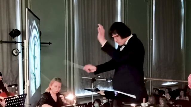 Дирижер Алексей Чижик. Сказка для детей "Золушка" С.Прокофьев. Ирина Чижик актриса Спб ГАСО.