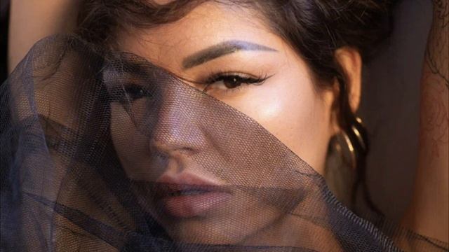 Alexa Lektar- She lays down | Альбом «SHE»