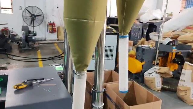 Гранулятор для пластика с воздушным охлаждением HDf-75 (видео №2 от завода-изготовителя)