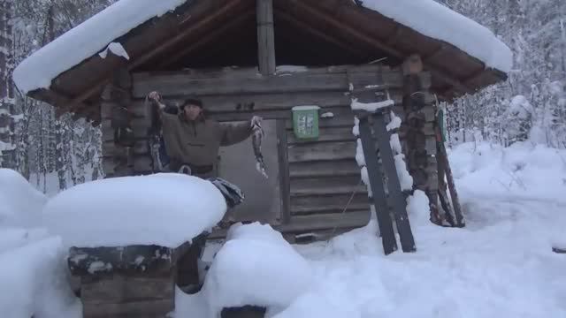 ДВА ДНЯ В ТАЙГЕ _ ОХОТА НА КУНИЦУ КАПКАНАМИ _ ОДИН В ТАЙГЕ _  РЫБАЛКА _ ЖЕРЛИЦЫ _ НАЛИМЫ _ ИЗБА