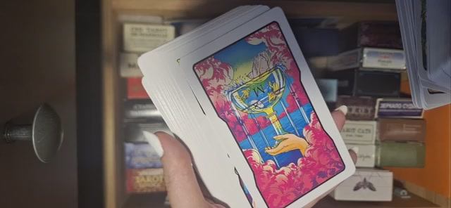 Хранение карт Таро. Часть 2. Что скрывает удобный ящик рабочего стола? 😉