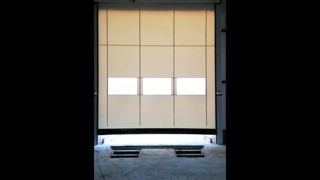 Скоростные ПВХ ворота МВА на производстве.