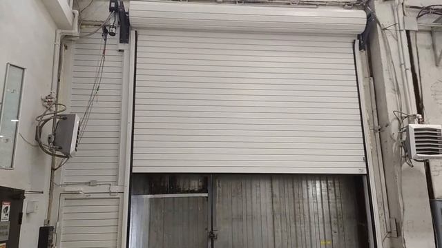 Рулонные ворота с калиткой большого размера от Производственной компании МВА, профиль AL-120