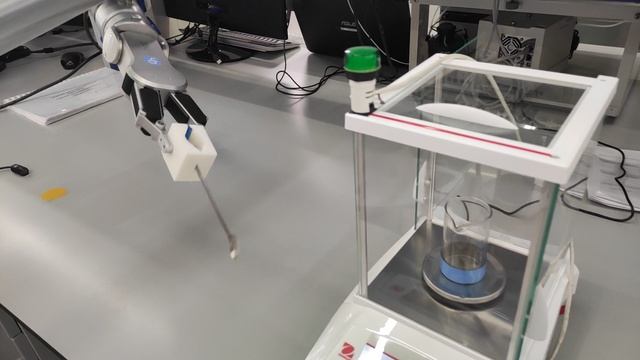 Коллаборативные роботы PROMPOWER в лабораторных исследованиях. Дозирование