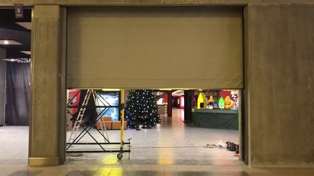 Противопожарная штора EI120 с орошением. Установлена в кинотеатре "Мираж" ТЦ Европолис Ростокино.