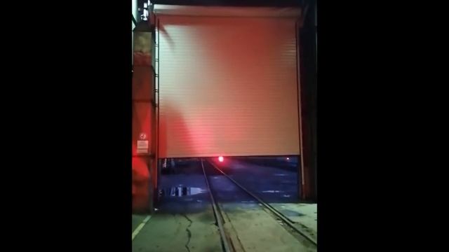 Промышленные рулонные ворота AL-120, для вагонного депо, размер 4,8х5,3 м