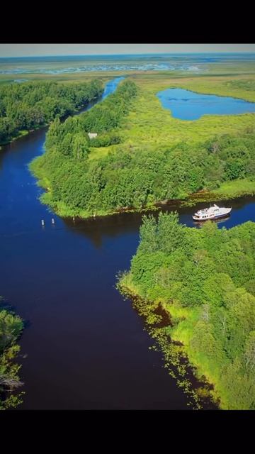 Далеко, далеко...  #yachtlife #yachts #classicyachts #yachtcharters #yachtlifestyle #природа #море