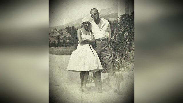 Владимир Маяковский "Необычайное приключение, бывшее с Владимиром Маяковским летом на даче"