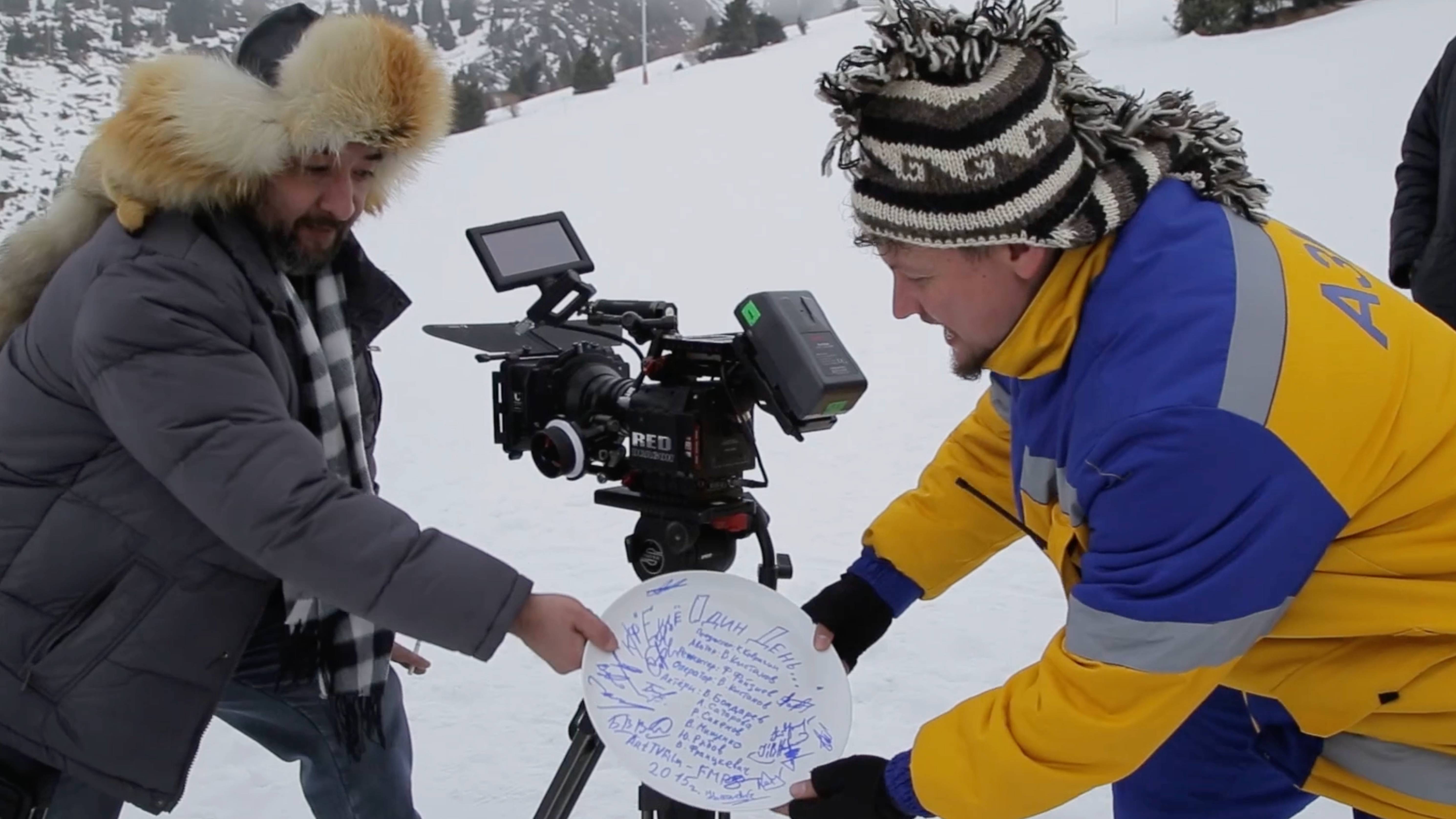 Видеоклип Time - Гр. First (OST Х/Ф Ещё один день, чтобы выжить)
Сл. и Муз. Ерканат Заитов