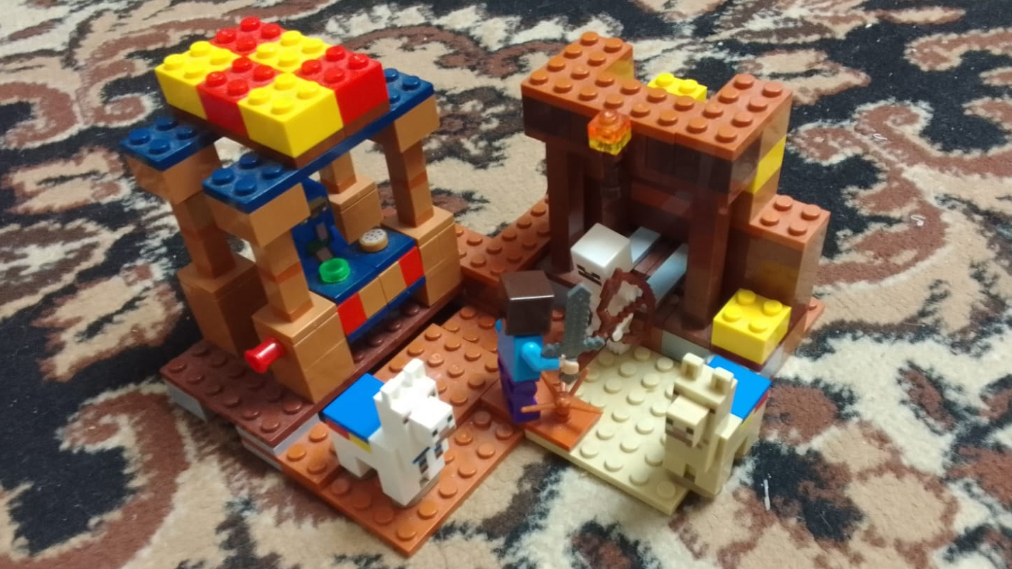 лего Майнкрафт торговый пост