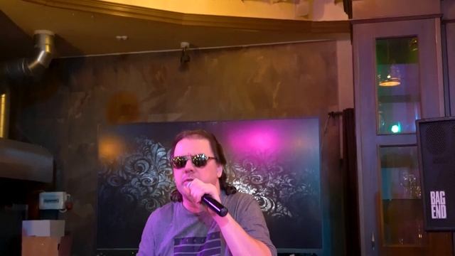 Клянов Максим. "Мы встретимся снова". Из репертуара группы "Маленький принц"