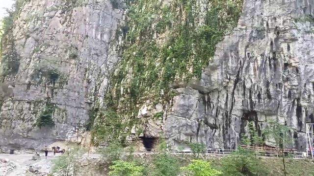 Что посмотреть в Абхазии – Юпшарское ущелье