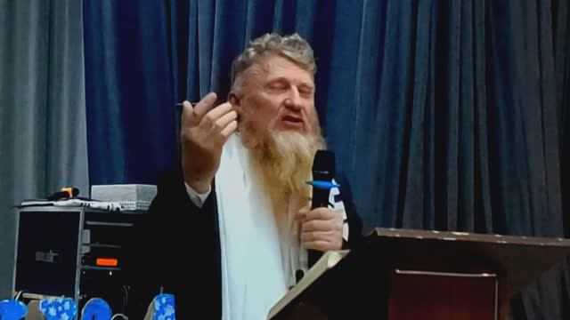 ХАНУКА - А ТЫ ЭТО СПОСОБЕН УСЛЫШАТЬ? А что тогда тебя освятит?  איפה אחיך? (שמואל)