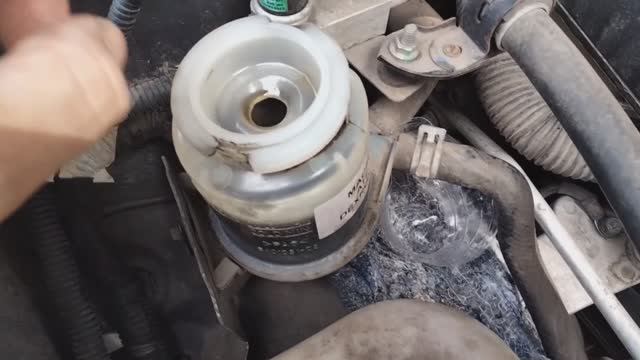 Замена жидкости ГУР geely emgrand ec7