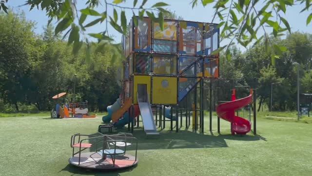 Игровой комплекс «Портал_ куб»  Лебер