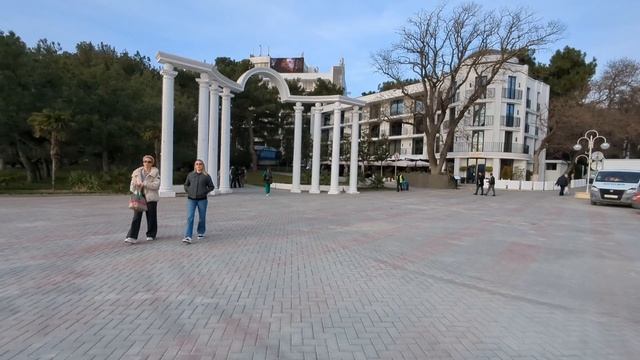 Велопрогулка по набережной Геленджика. Тепло! Весна приближается, всё начинает цвести! 31 января