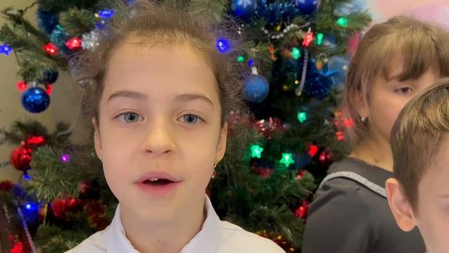 Подготовили для солдат и ветеранов СВО новогодние подарки и поздравляют из с наступающим Новым 2025