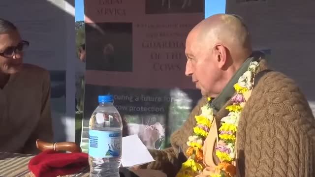 Баннер в Мурвилумбе на открытие фестиваля 50-летия ИСККОН - 10 июля 2016 - Австралия