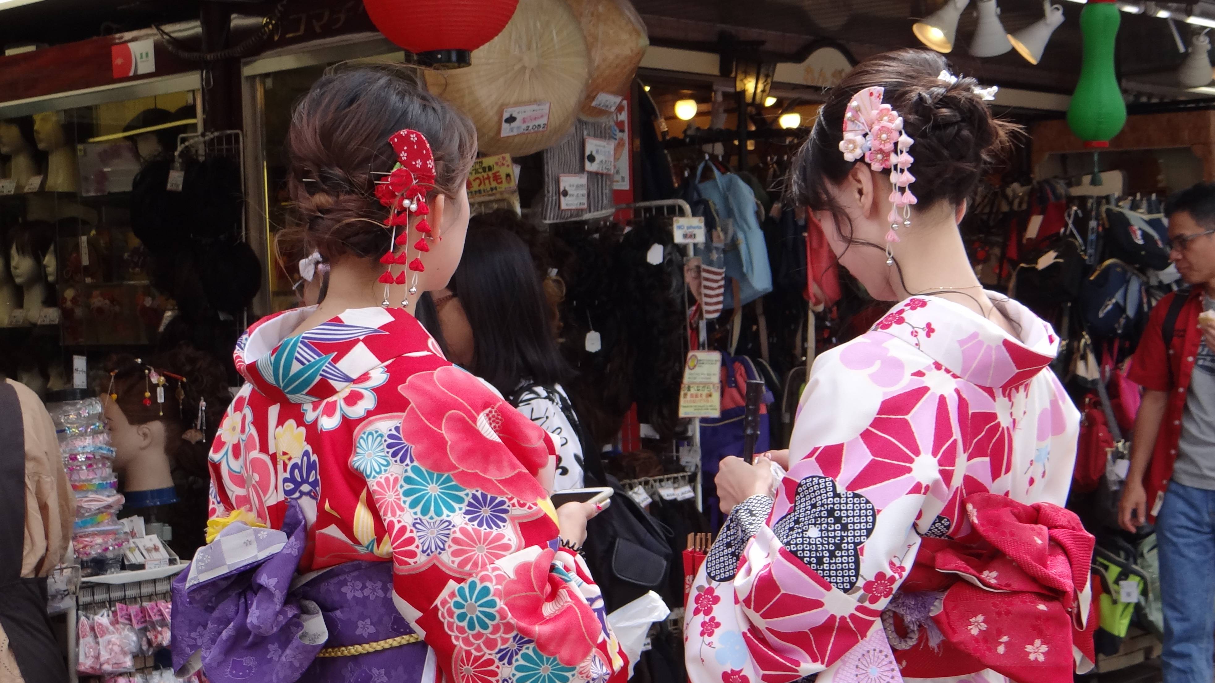 Япония: Токио. Храм богини Каннон в Асакусе. История и ритуалы.