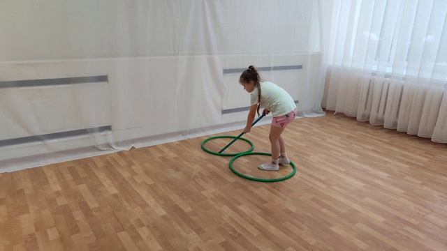 Матвеева Милана,Детский сад №21, Летучий мяч,Сеченина Оксана Дмитриевна