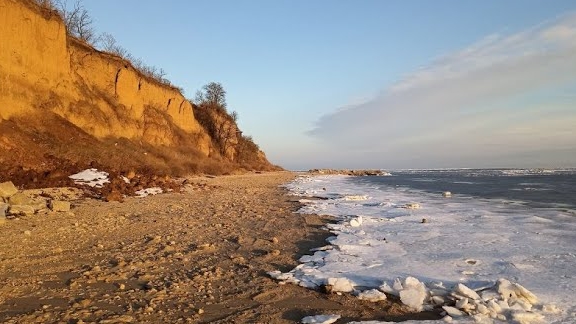 Идеальный пляж .Красный десант