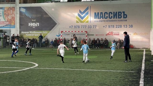 01-02-2025. ОЗП-2015-16 ТЛ (4+1). ДЮФК "Севастополь" 2016-2017 - ДФК "Тюмень" 2015-16. 1 тайм