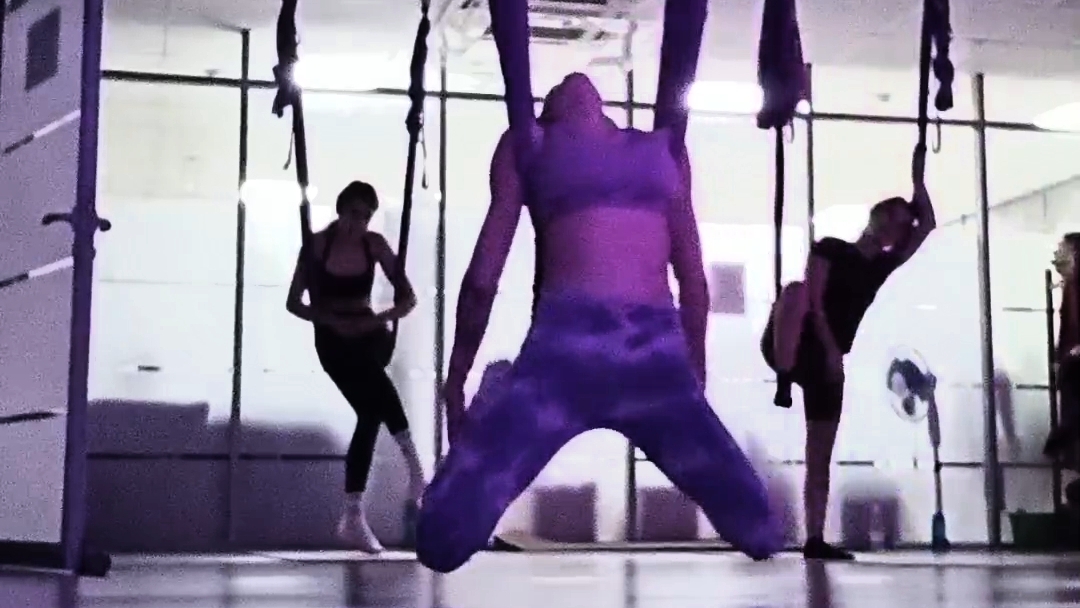 Танцы на гамаке, акробатика на гамаке, Fly dance 💃💃💜 #flydance
