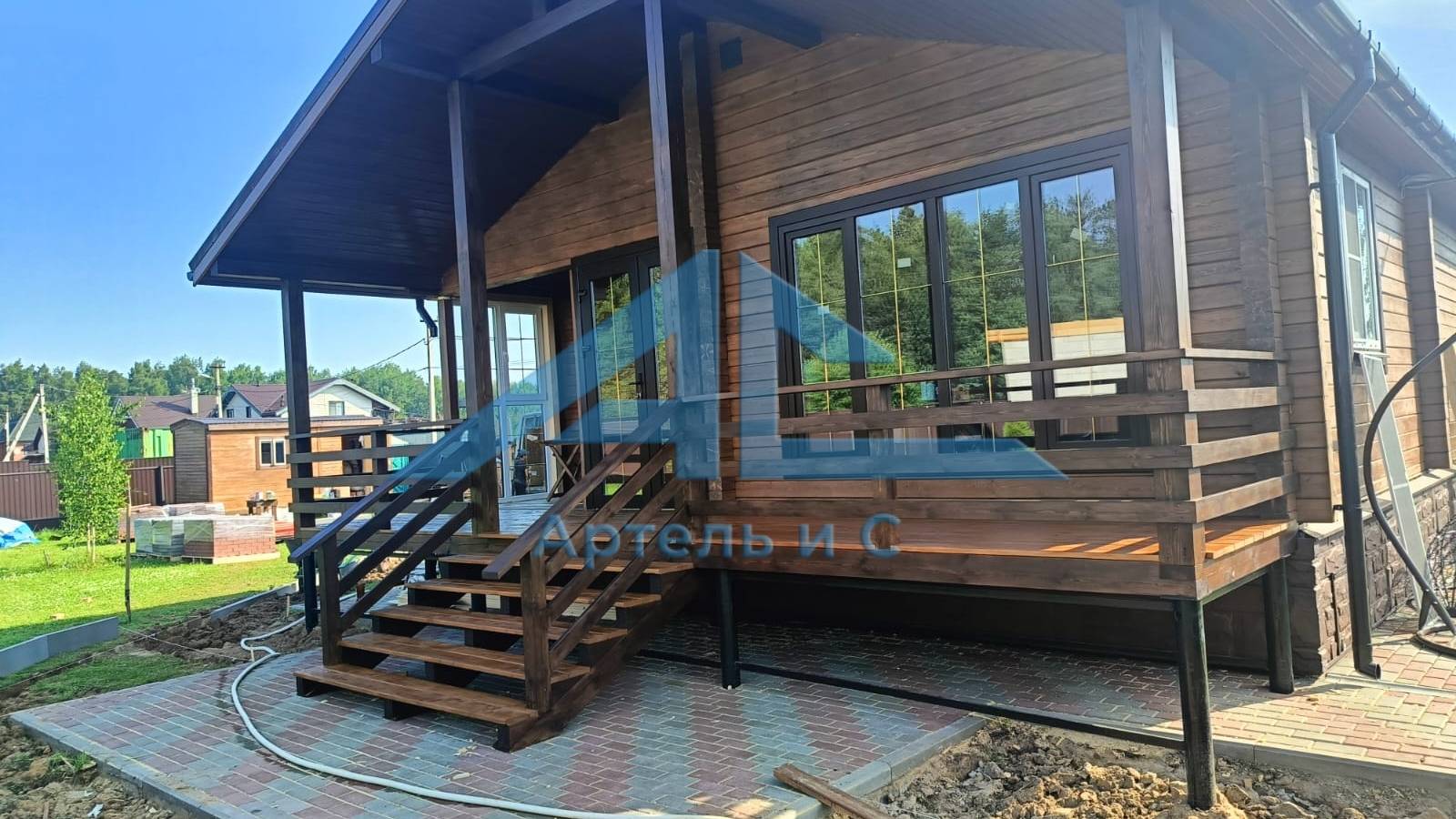 Строительство террасы на сваях в Московской области, Новое Бортнево