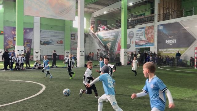 01-02-2025. ОЗП-2015-16 ТЛ (4+1). ДЮФК "Севастополь" 2016-2017 - ДФК "Тюмень" 2015-16. 2 тайм