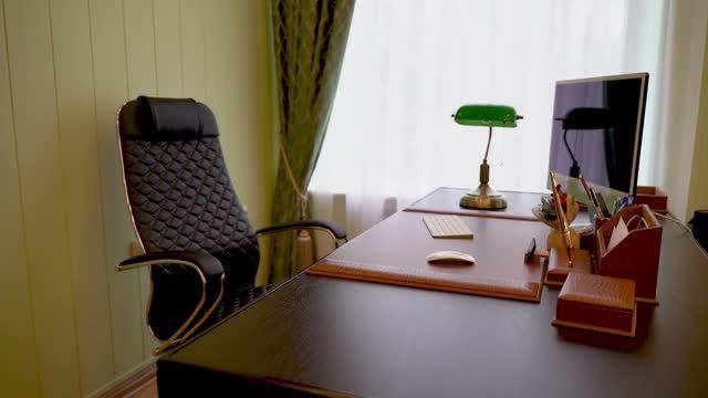 Кейс: мебель в кабинет руководителя «Поларис-Нева»