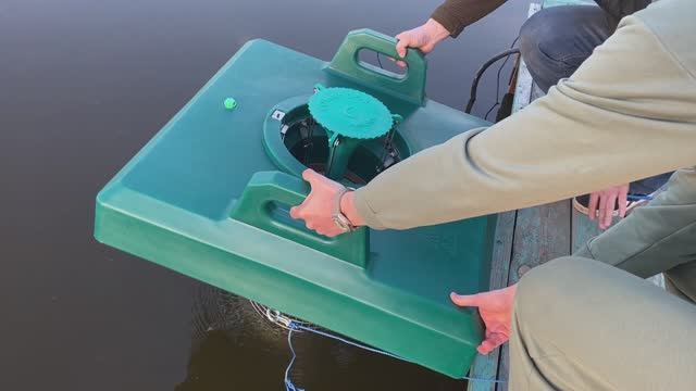 Плавающий поверхностный аэратор фонтанного типа с погружным мотором производство Россия