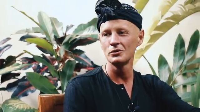 О ПЕРЕУСТАНОВКЕ ЭГО_ ПОДЪЕМЕ КУНДАЛИНИ И ВЛИЯНИИ ЛУНЫ НА МОЗГ – Ян Спартак Поединков(360P).mp4