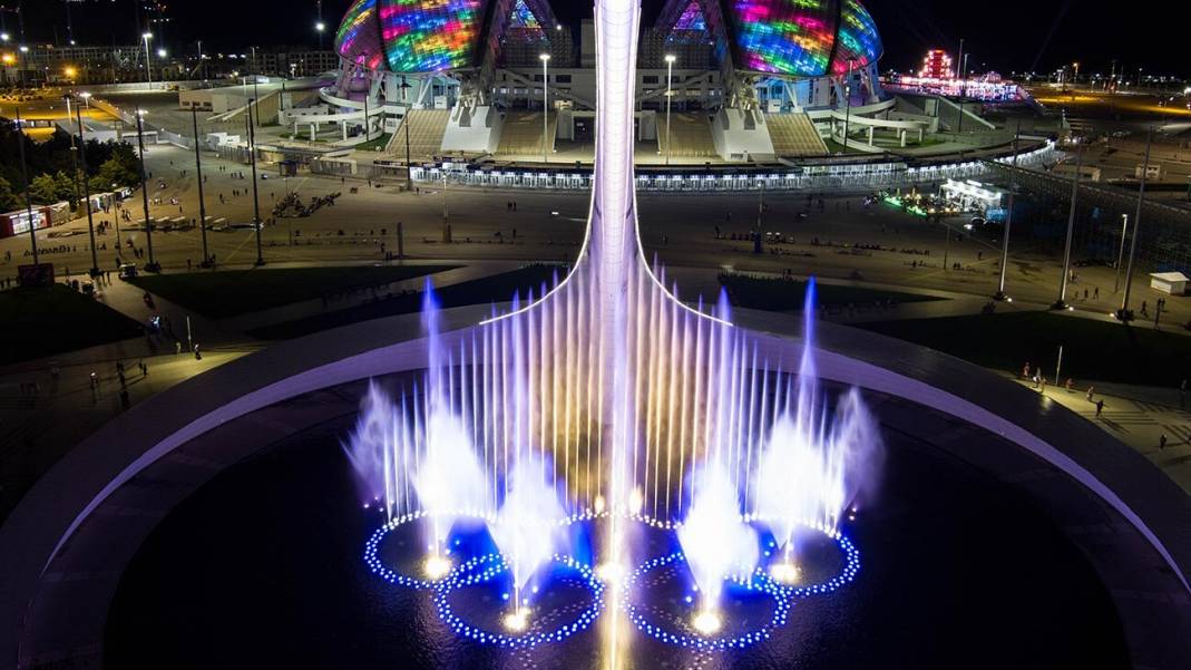 Поющий фонтан в Сочи ( АДЛЕР) 
Олмпийский Парк