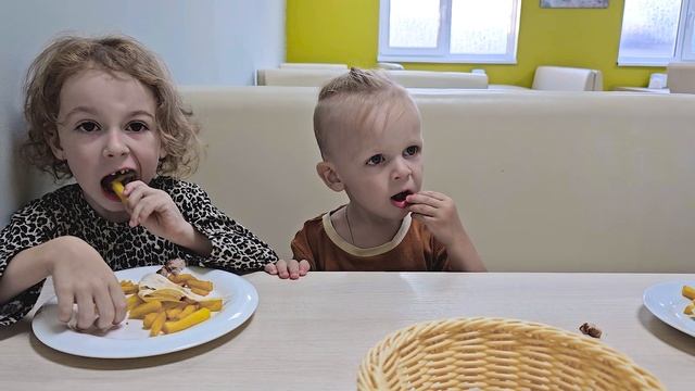 Анапа Шашлык в кафе Пури на улице Краснодаская. Шашлык в кафе и с собой, столовая.