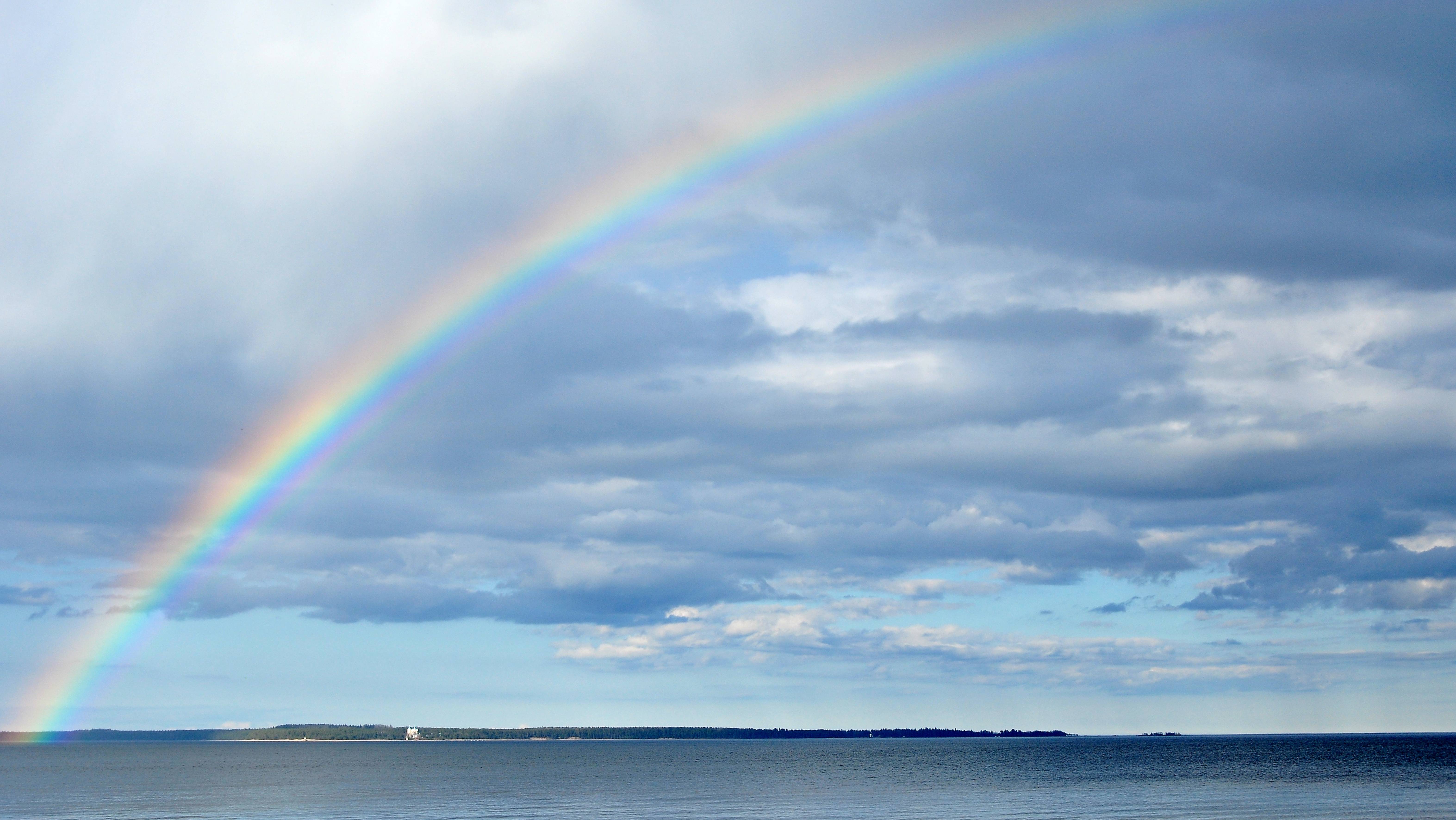 Притяжение острова Коневец