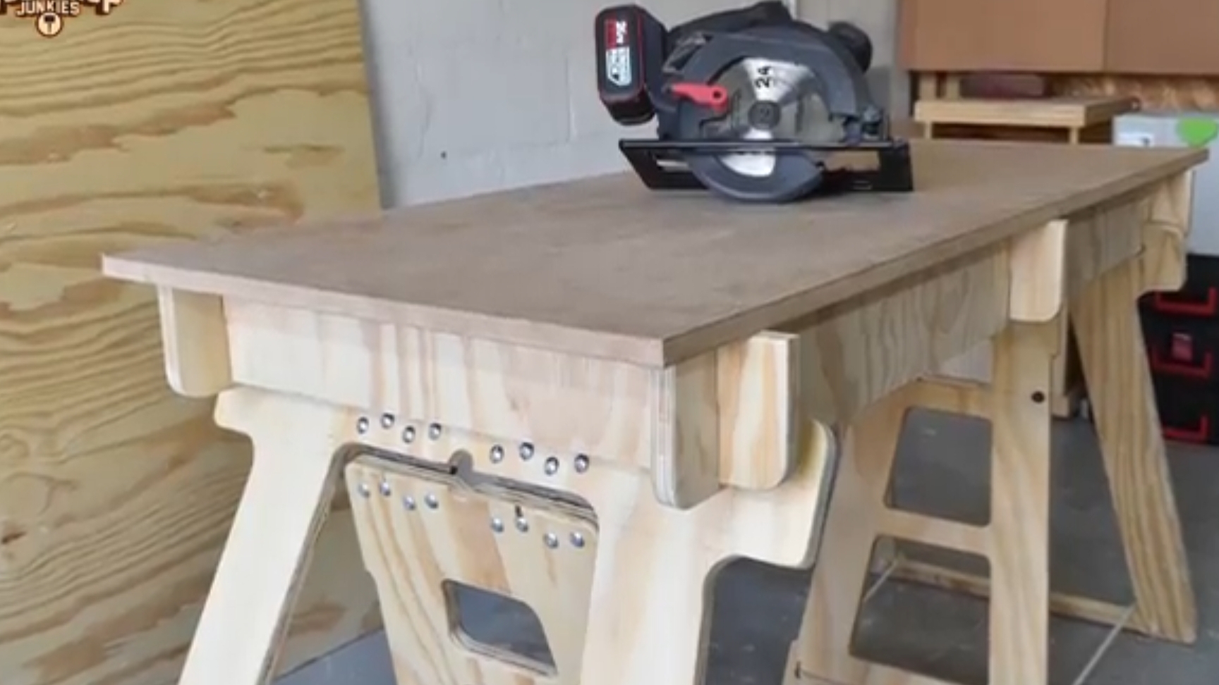 Складные козлы.