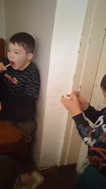 Мои племянники танцуют на моём  день рождении (2024 год)