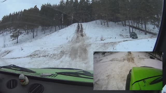 ВИДЕО ОТ ПЕРВОГО ЛИЦА Макс на зеленке штурмует высоту