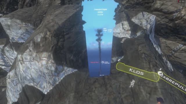 Забираемся на гору на карте Climbing Carnival в ВРчат.