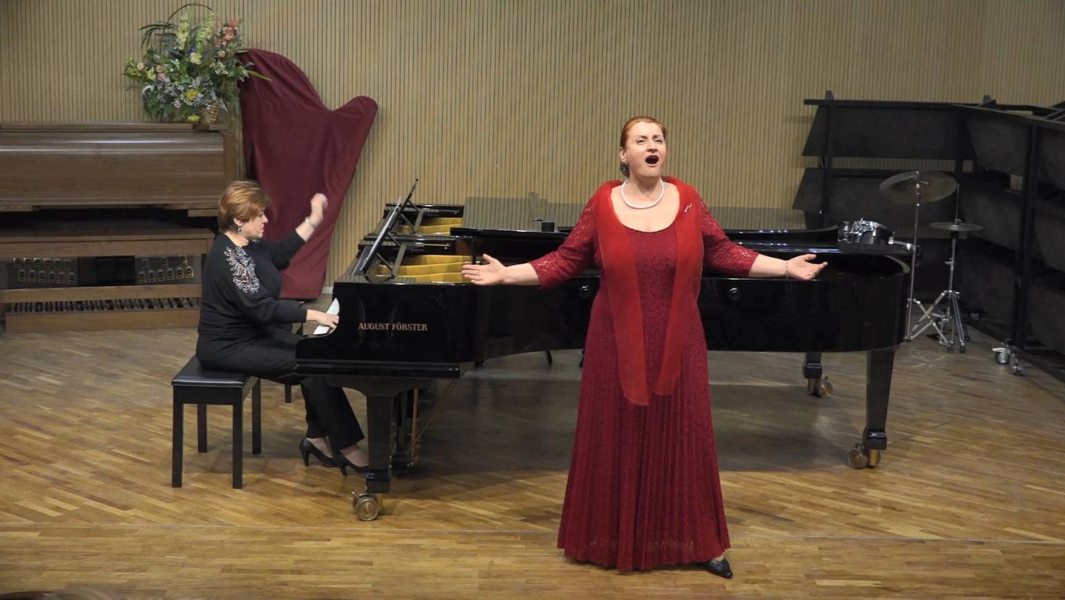 И. Дунаевский, слова В. Лебедева-Кумача "Теплыми стали синие ночи"