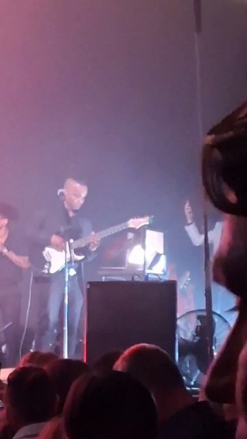 Manny Rod бачата-певец на концерте в С. Петербурге