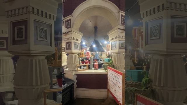 Инсталляция у ко дню празднования Китайского нового года. Манежная площадь.