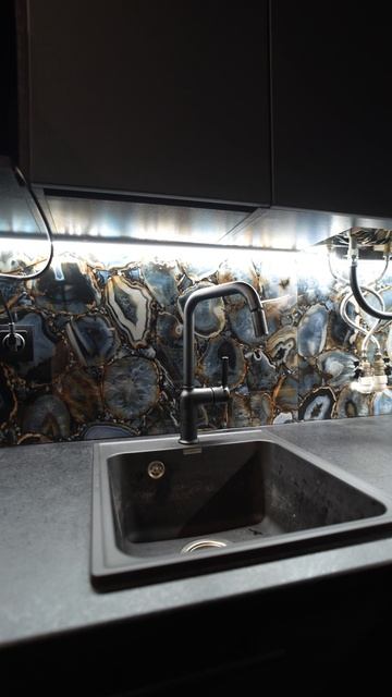 Маленькая кухня 5 м² в хрущевской квартире: планировка и стиль