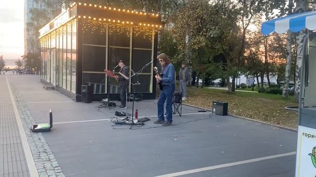 "Не грусти", г. Ижевск, сентябрь,  2024 г.
группа "Серебряный Молоток"