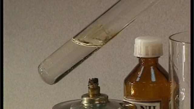 Взаимодействие глюкозы с оксидом серебра