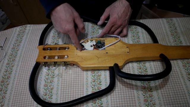 Сайлент гитара Aria Sinsonido установка пьезо звукоснимателя