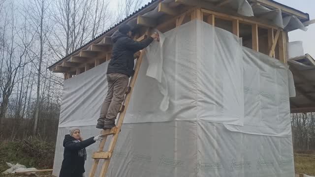 Доделываем Ондулин На Террасе. Монтаж Наноизола На Стены / Строю Мини Дом Tiny House 6:3