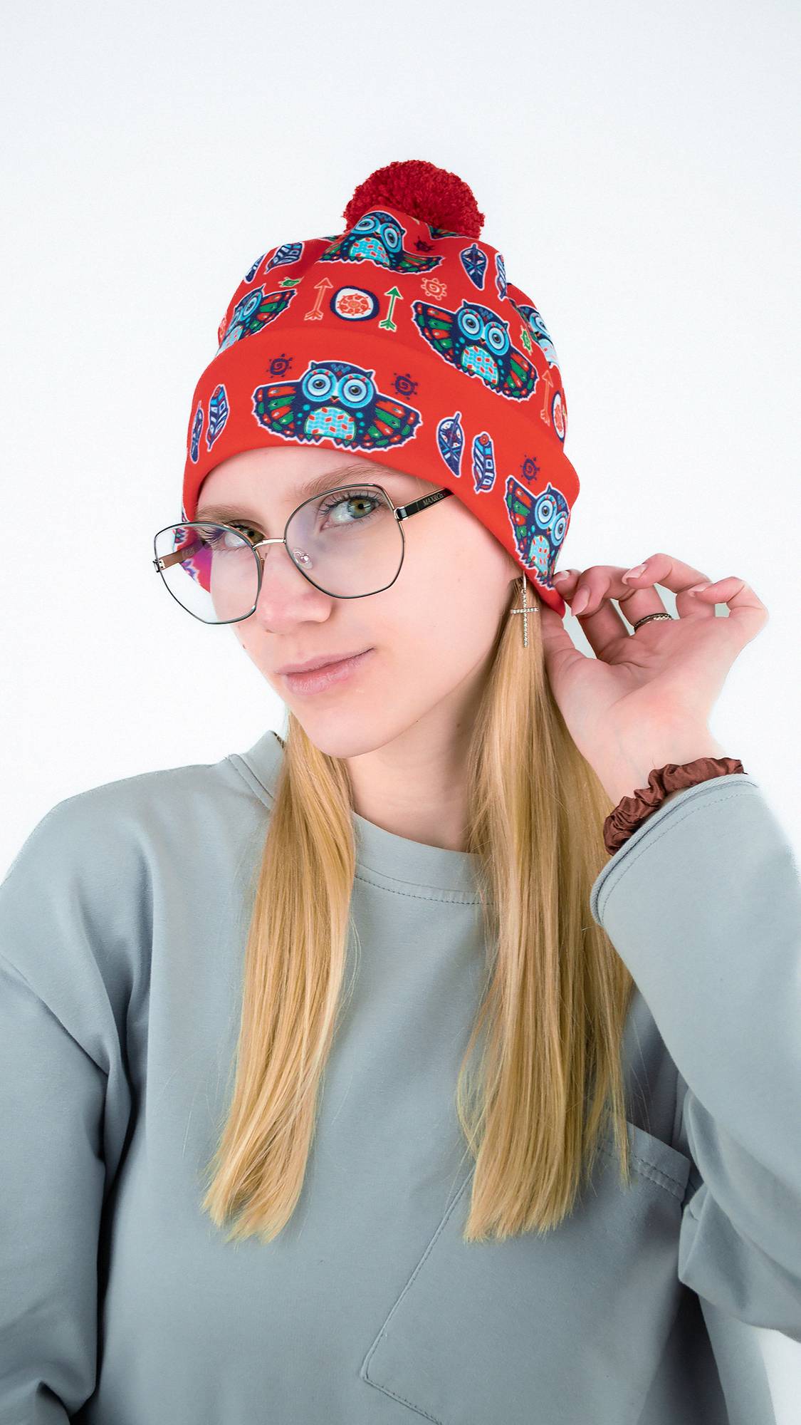 Шапка с помпоном СОВА УЗОР (красная)